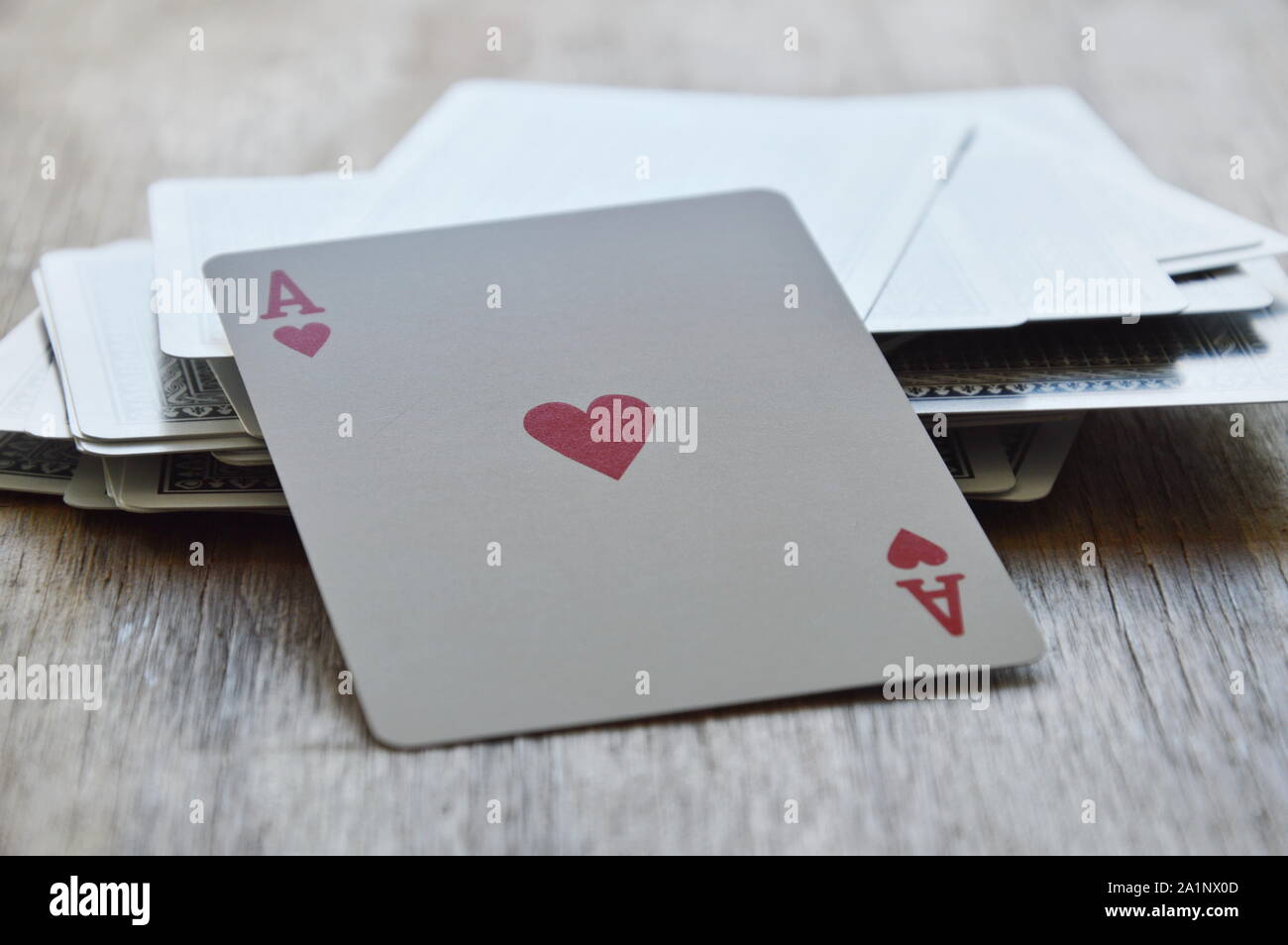heart card opened on wooden board Stock Photo - Alamy