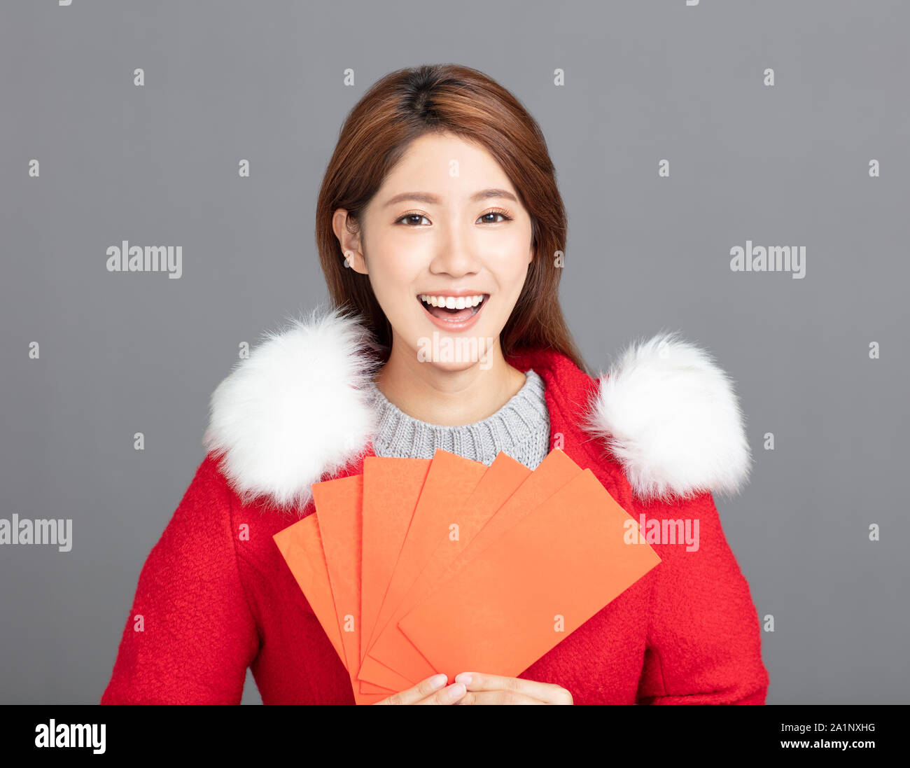 Red chinese woman hat hi-res stock photography and images - Alamy