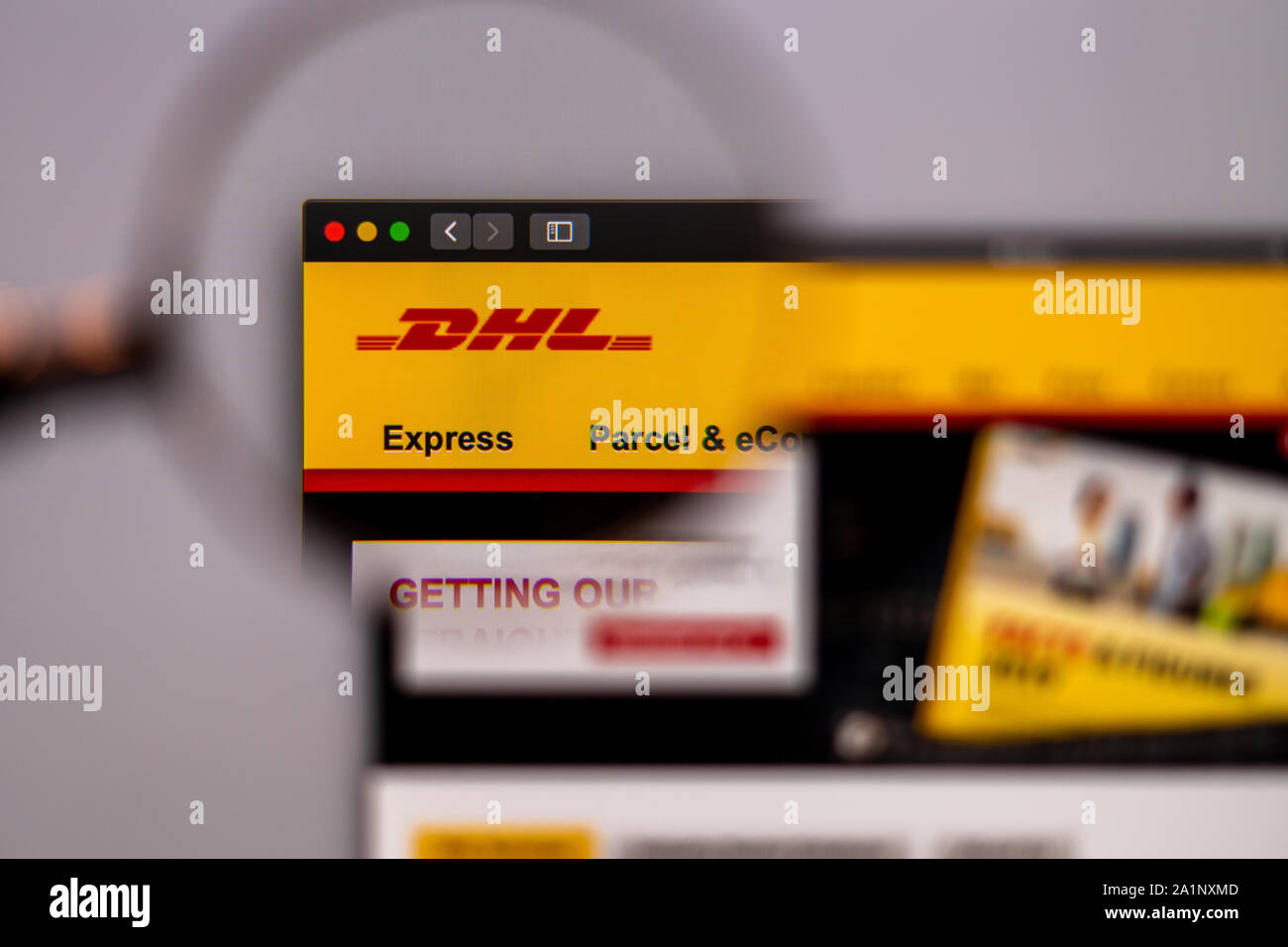 Dhl Logo High Resolution Stock Photography and Images - Alamy