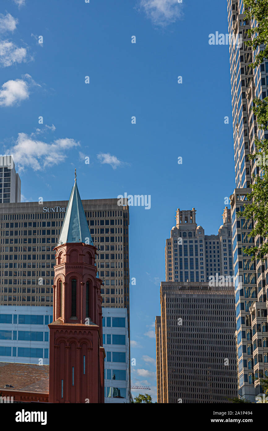 Old Steeply by Suntrust Tower in Atlanta Stock Photo - Alamy