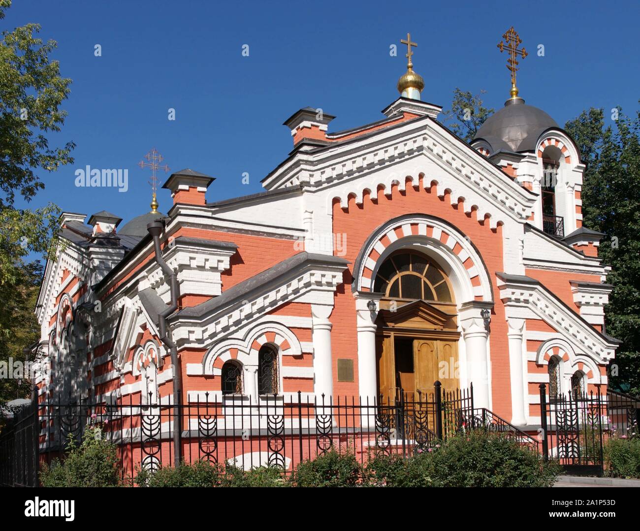 church in the daytime Stock Photo - Alamy
