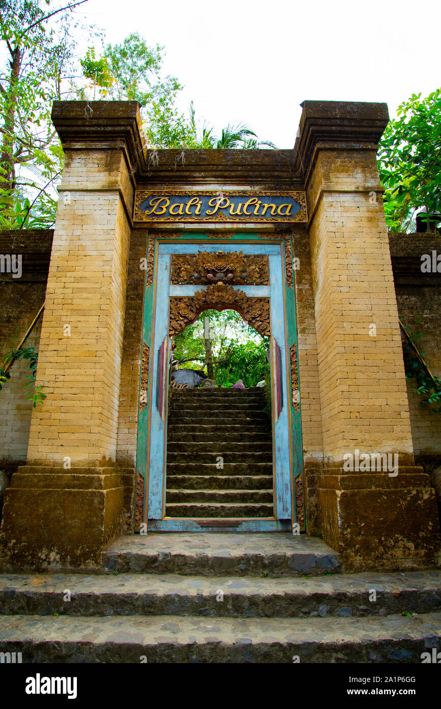 UBUD, INDONESIA - August 30, 2019: Bali Pulina coffee plantation in ...