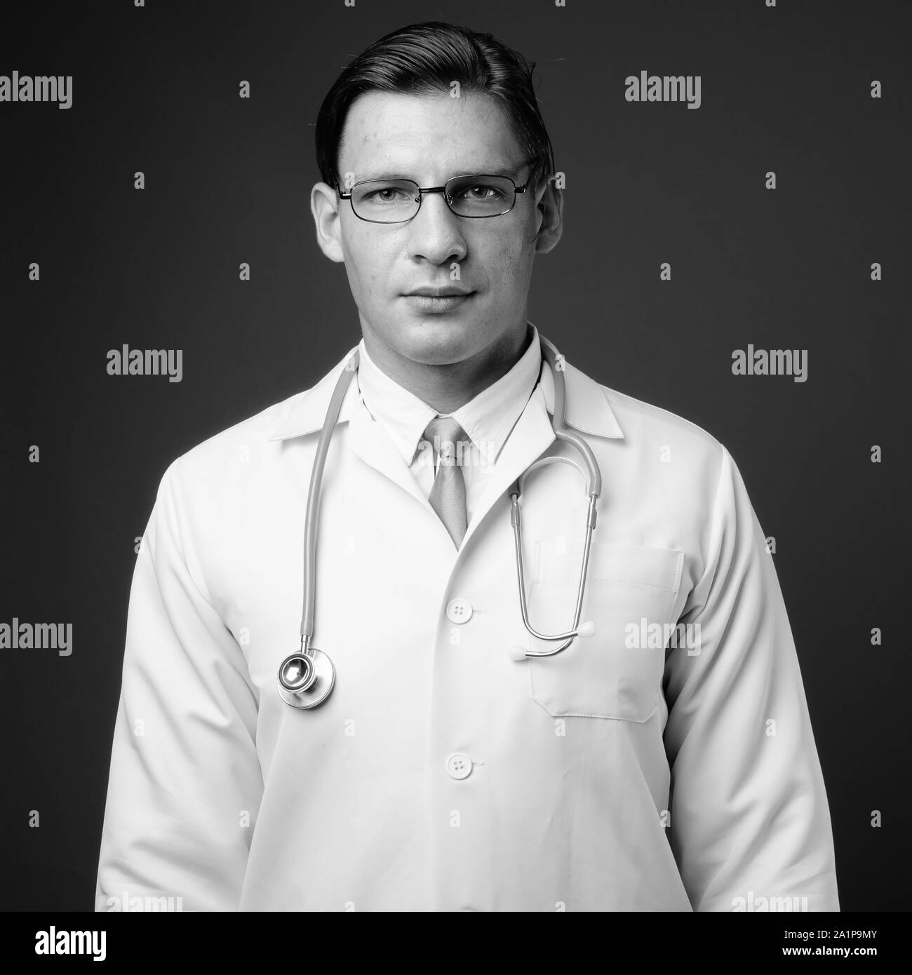 Doctor shot hi-res stock photography and images - Alamy