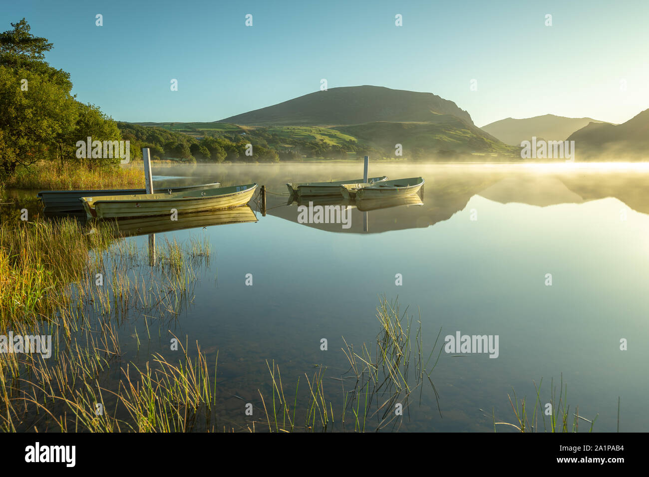 Llyn nantlle, uchaf, gwynedd hi-res stock photography and images - Alamy