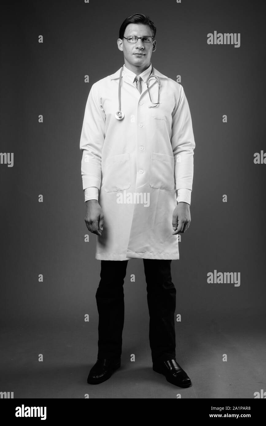 Doctor shot hi-res stock photography and images - Alamy