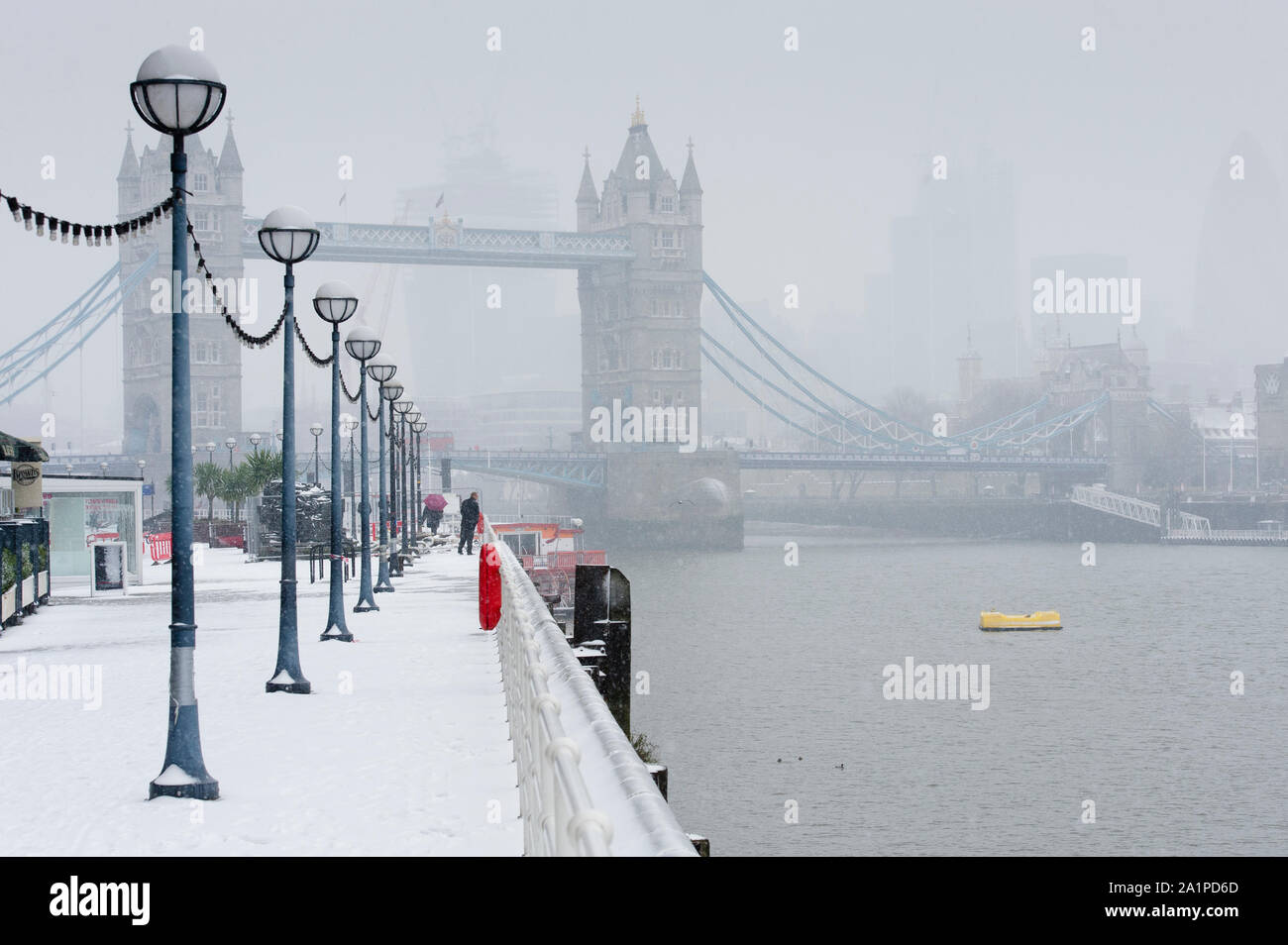 Tower bridge winter hi-res stock photography and images - Alamy