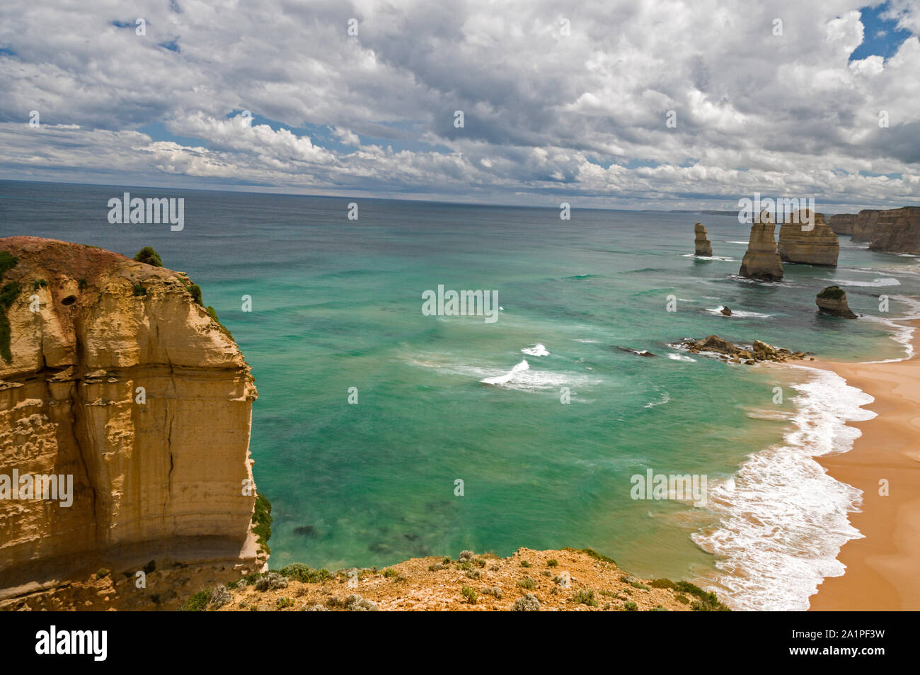 The limestone stacks of the Twelve Apostles near the Great Ocean Road ...