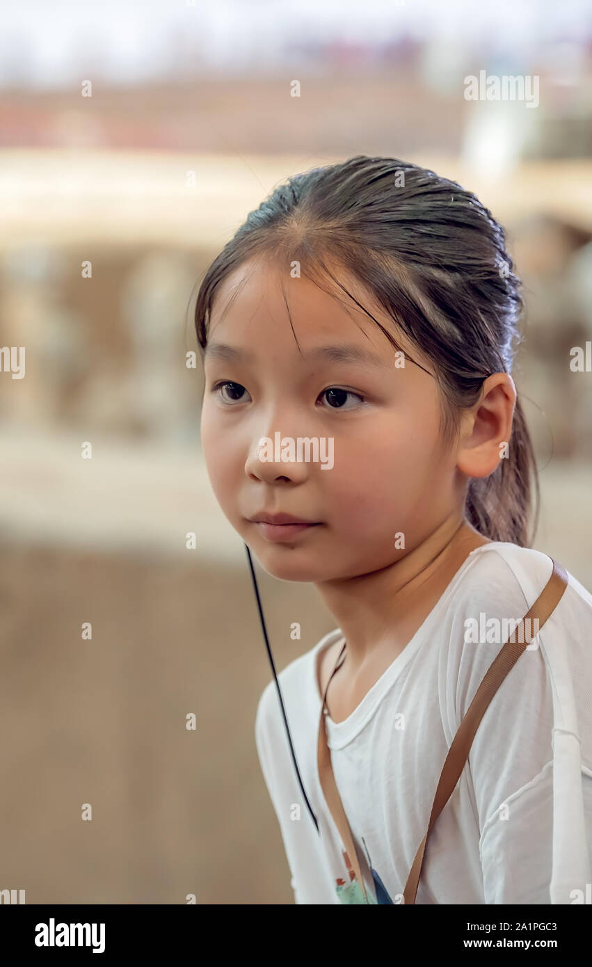 Female museum guide hi-res stock photography and images - Alamy