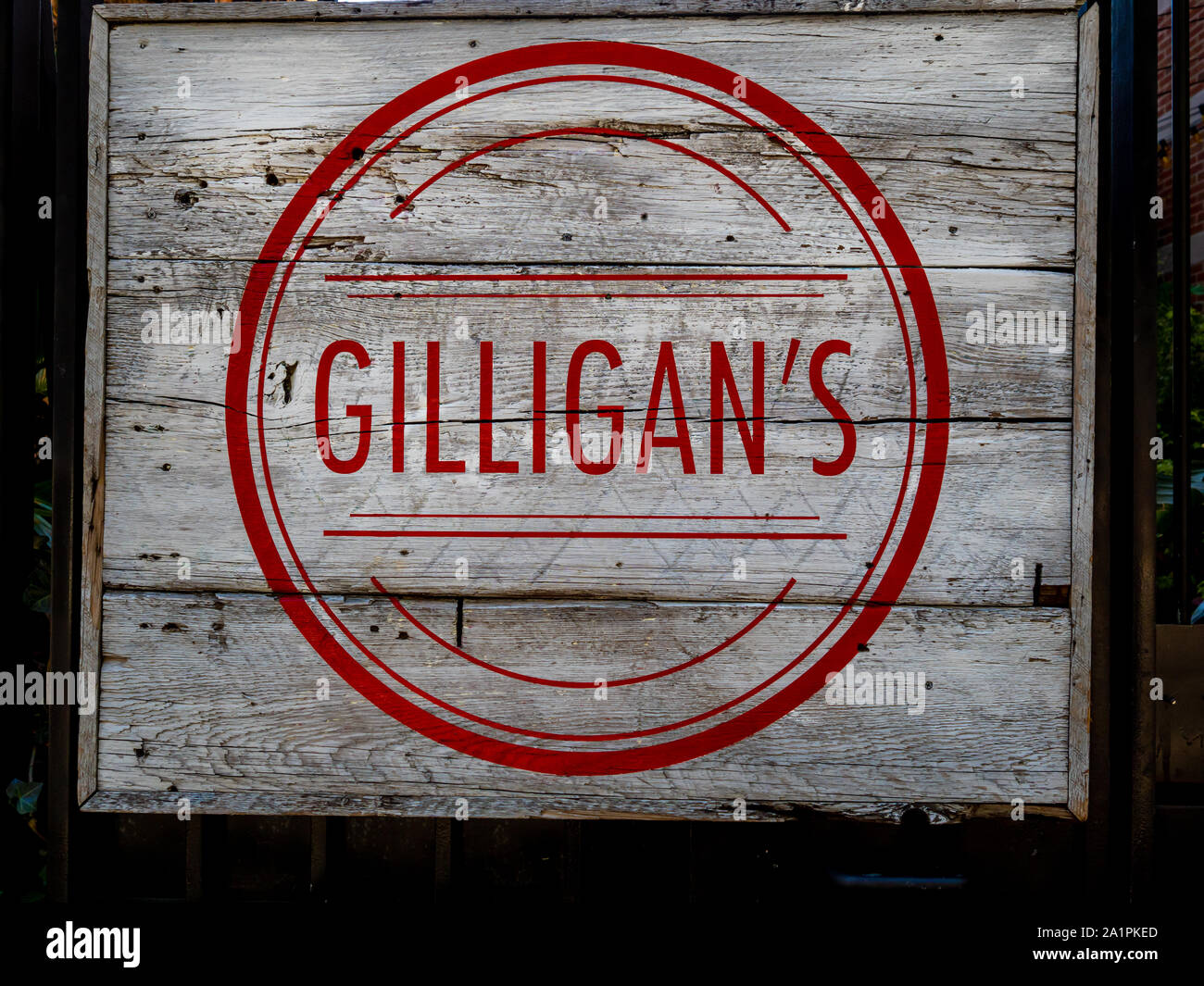 vintage store sign in New York City Stock Photo - Alamy