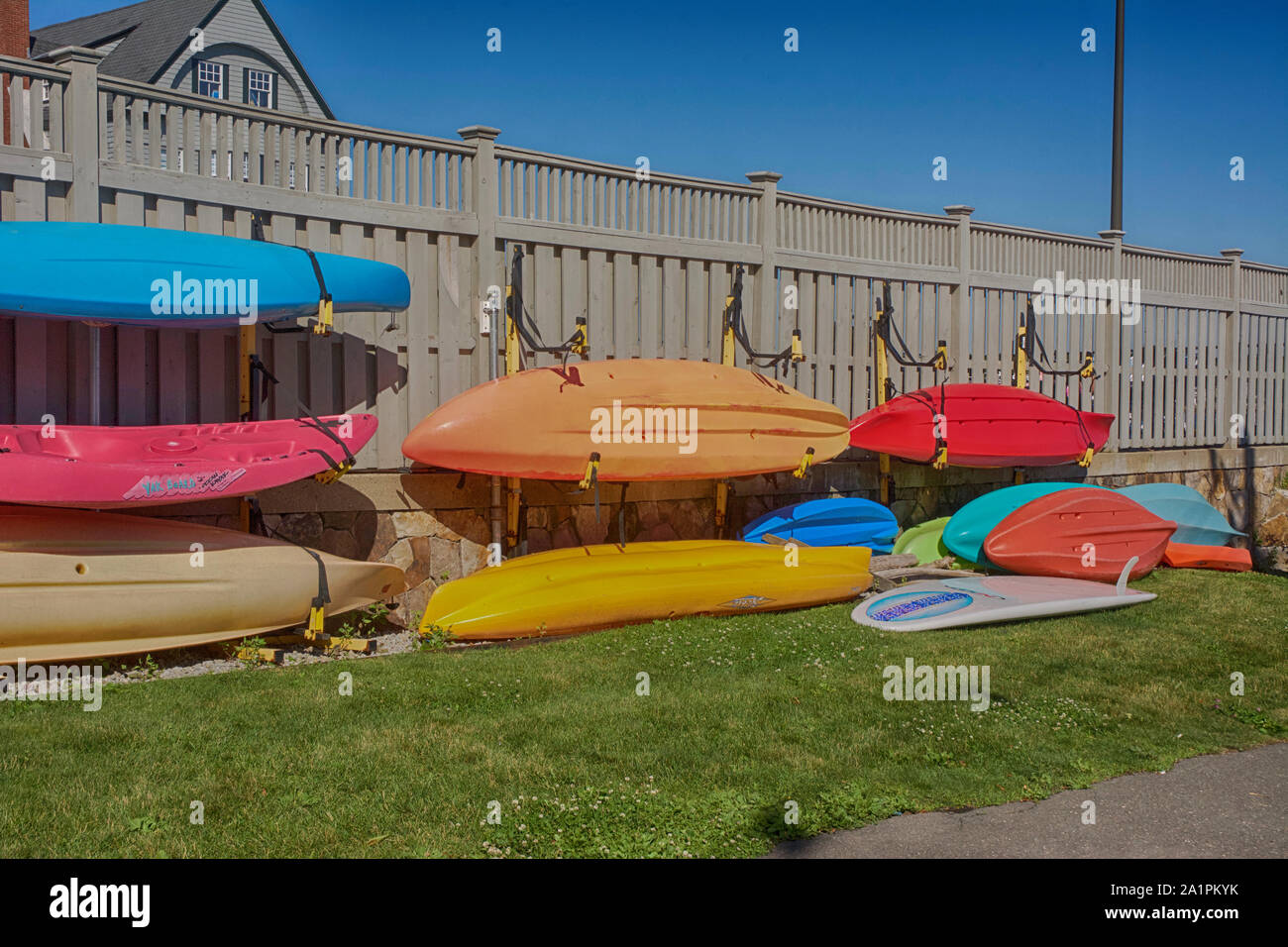 Kayaks on ground hi-res stock photography and images - Alamy