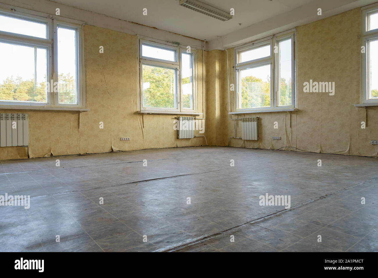 Needs redevelopment hi-res stock photography and images - Alamy