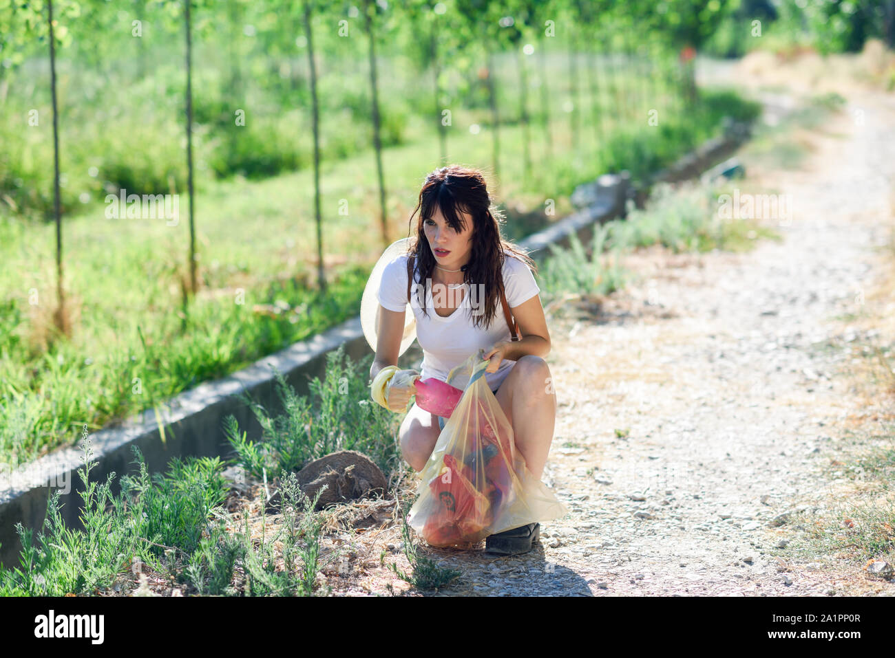 Cleaning up the countryside hi-res stock photography and images - Alamy