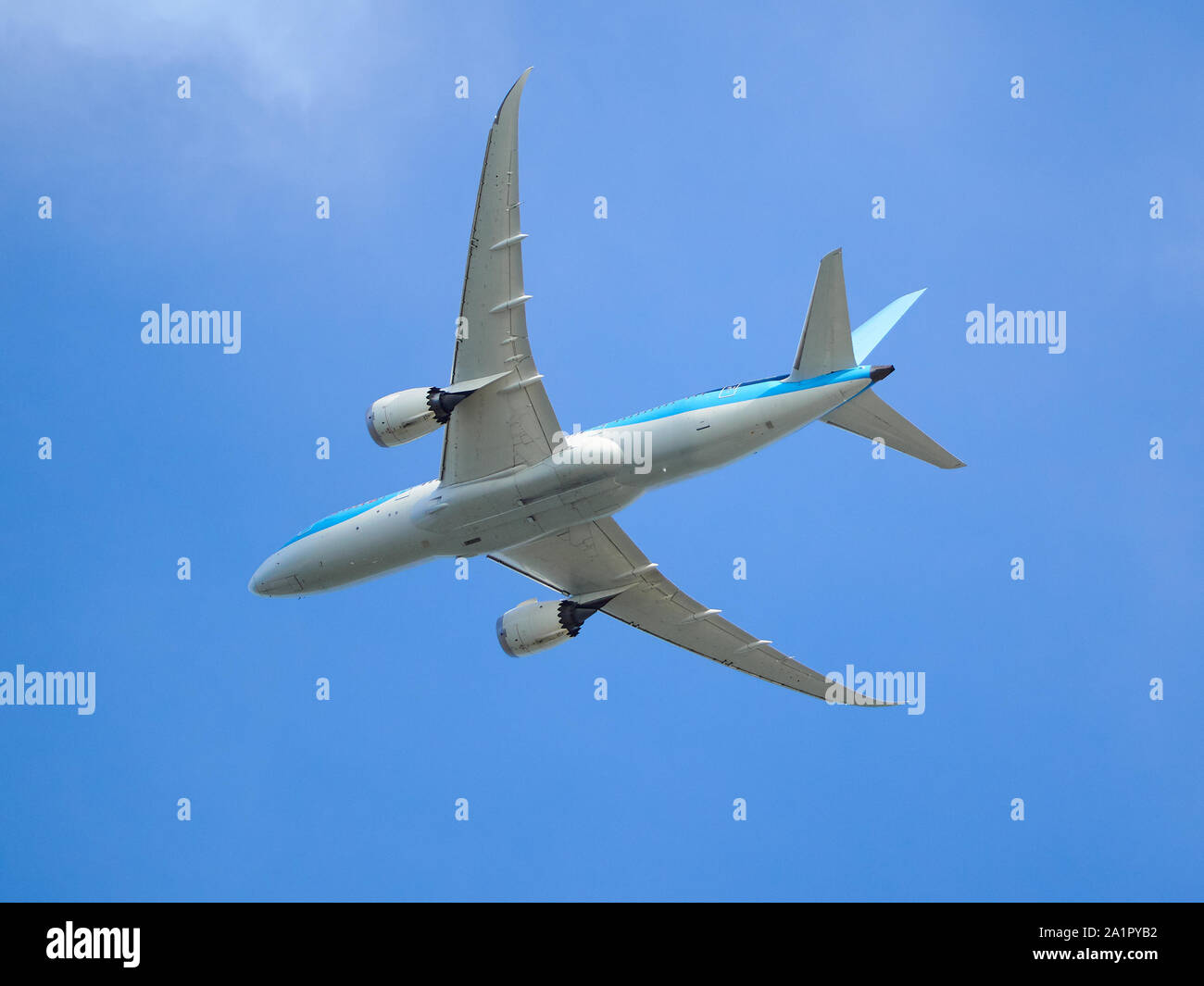 Close Up Under Aeroplane High Resolution Stock Photography and Images ...