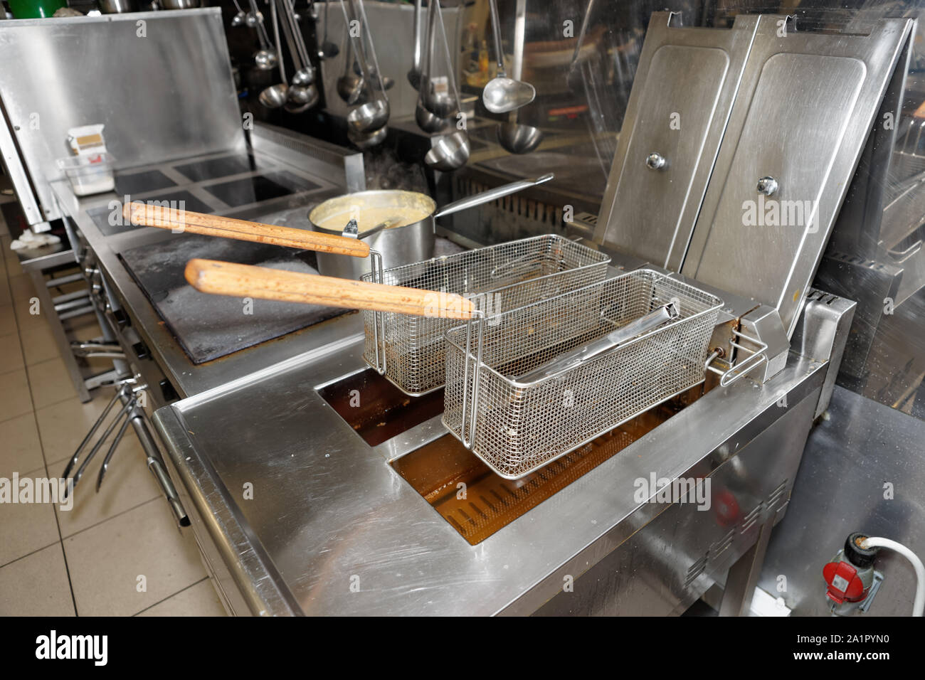 Pressure fryer hi-res stock photography and images - Alamy