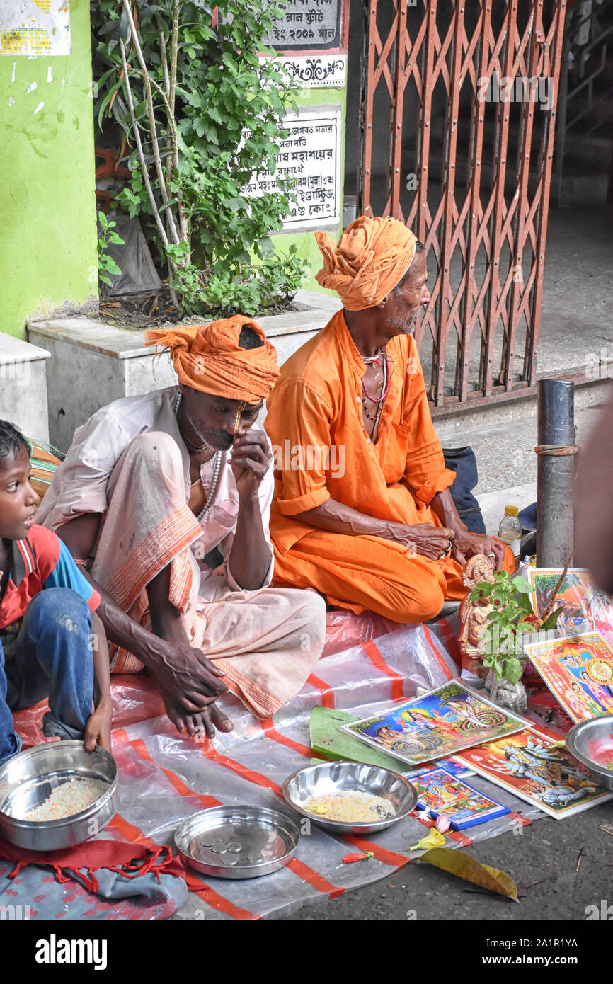 Homelessness in kolkata hi-res stock photography and images - Alamy