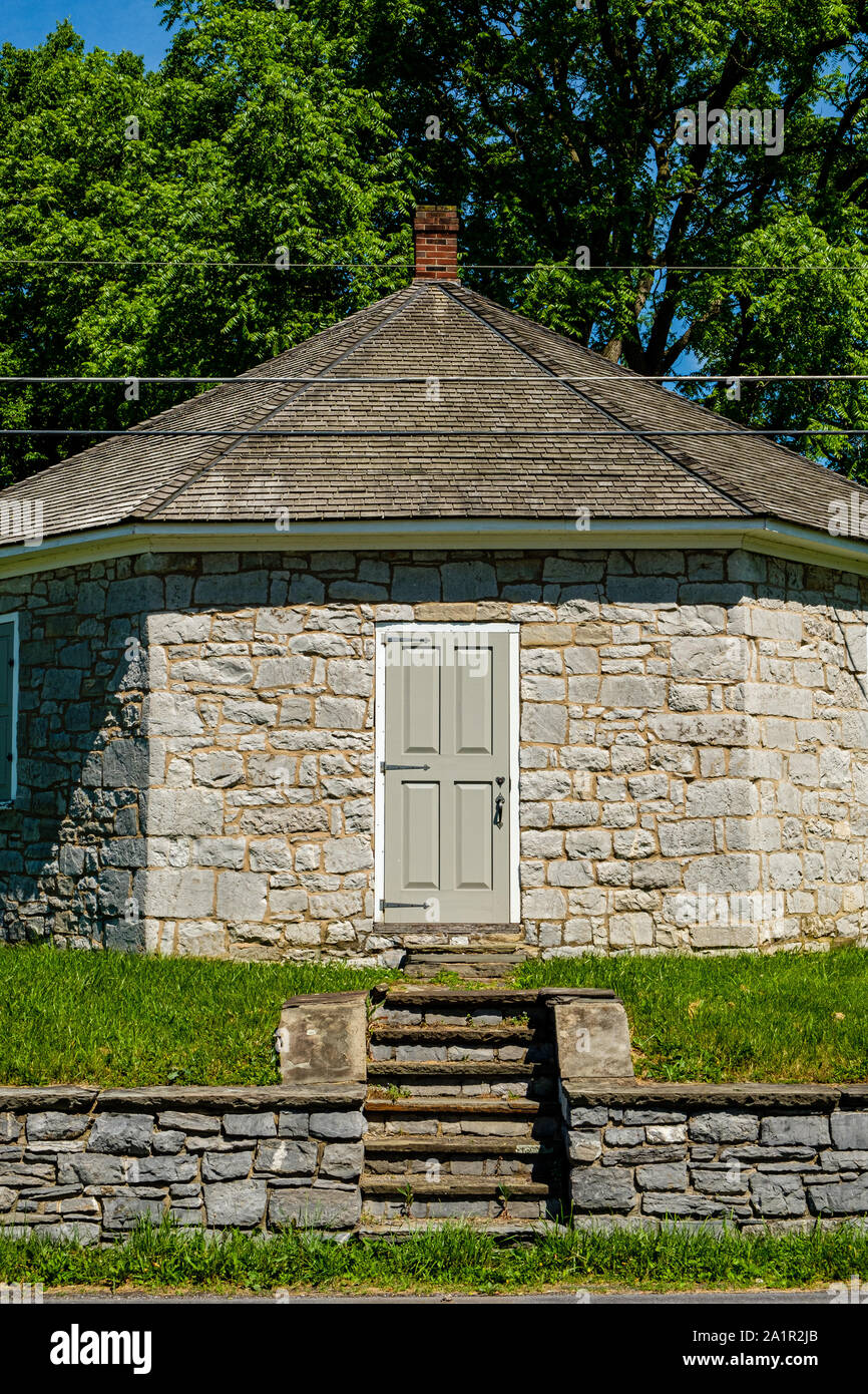 One room schoolhouse 1800s hi-res stock photography and images - Alamy