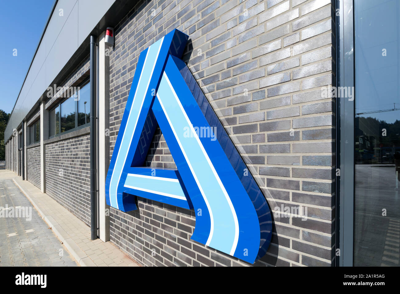Aldi supermarket store sign hi-res stock photography and images - Alamy