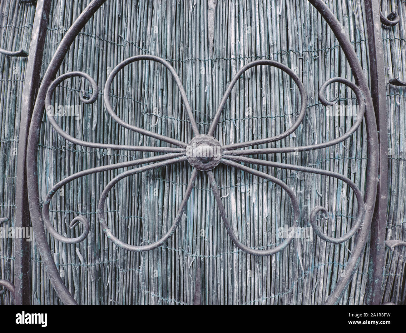 Retro metal gate decorative ornaments hi-res stock photography and ...