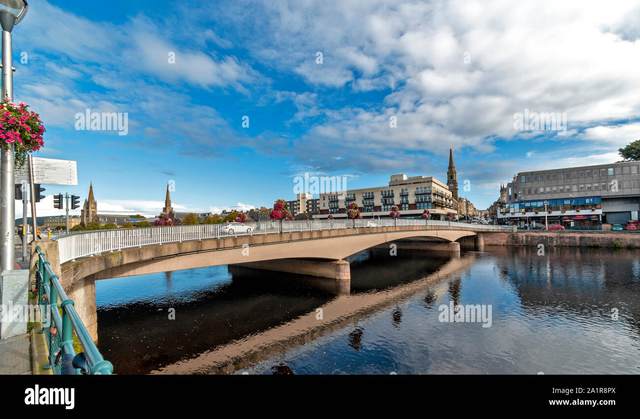 INVERNESS CITY SCOTLAND VIEW OF THE COLOURFUL FLOWERS ON THE NESS ...
