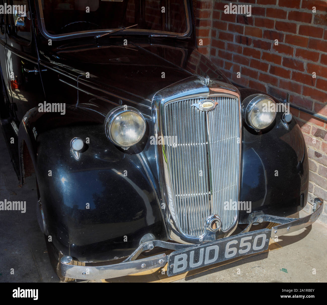 Old morris badge hi-res stock photography and images - Alamy