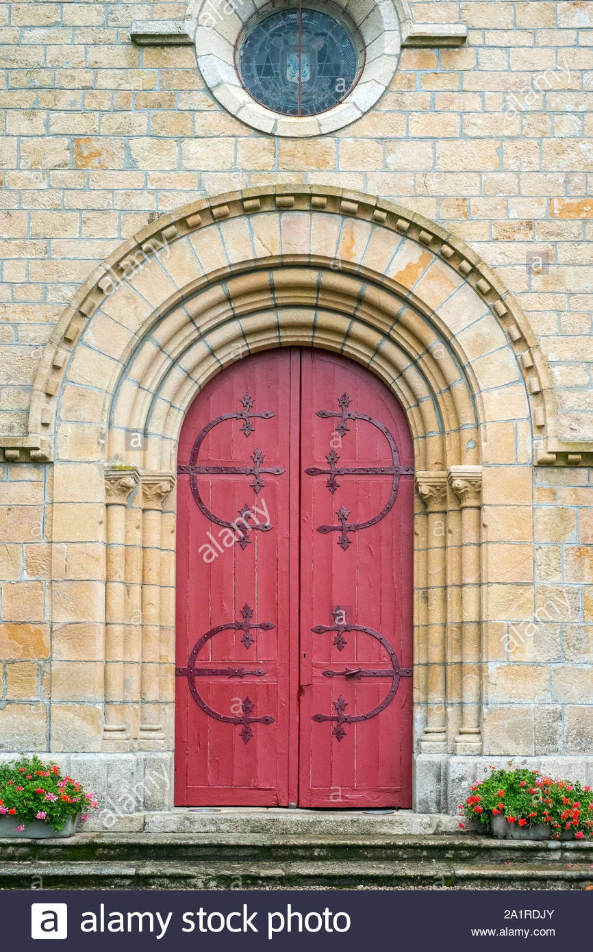 Large Wooden Gates High Resolution Stock Photography and Images - Alamy