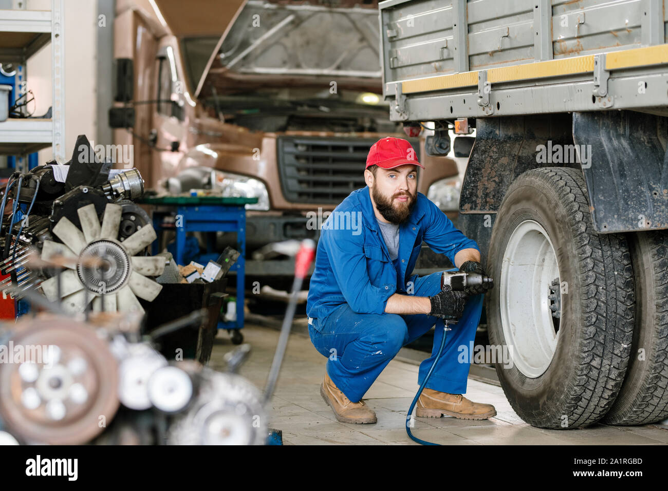 Maintenance worker on lorry hi-res stock photography and images - Alamy