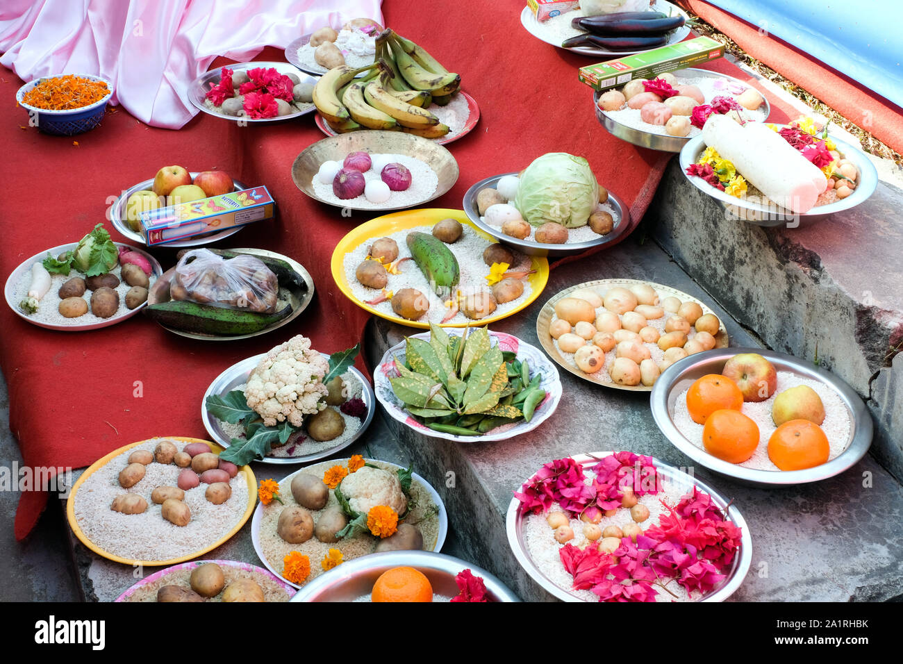 Offerings of church members at the altar of a Catholic church of ...