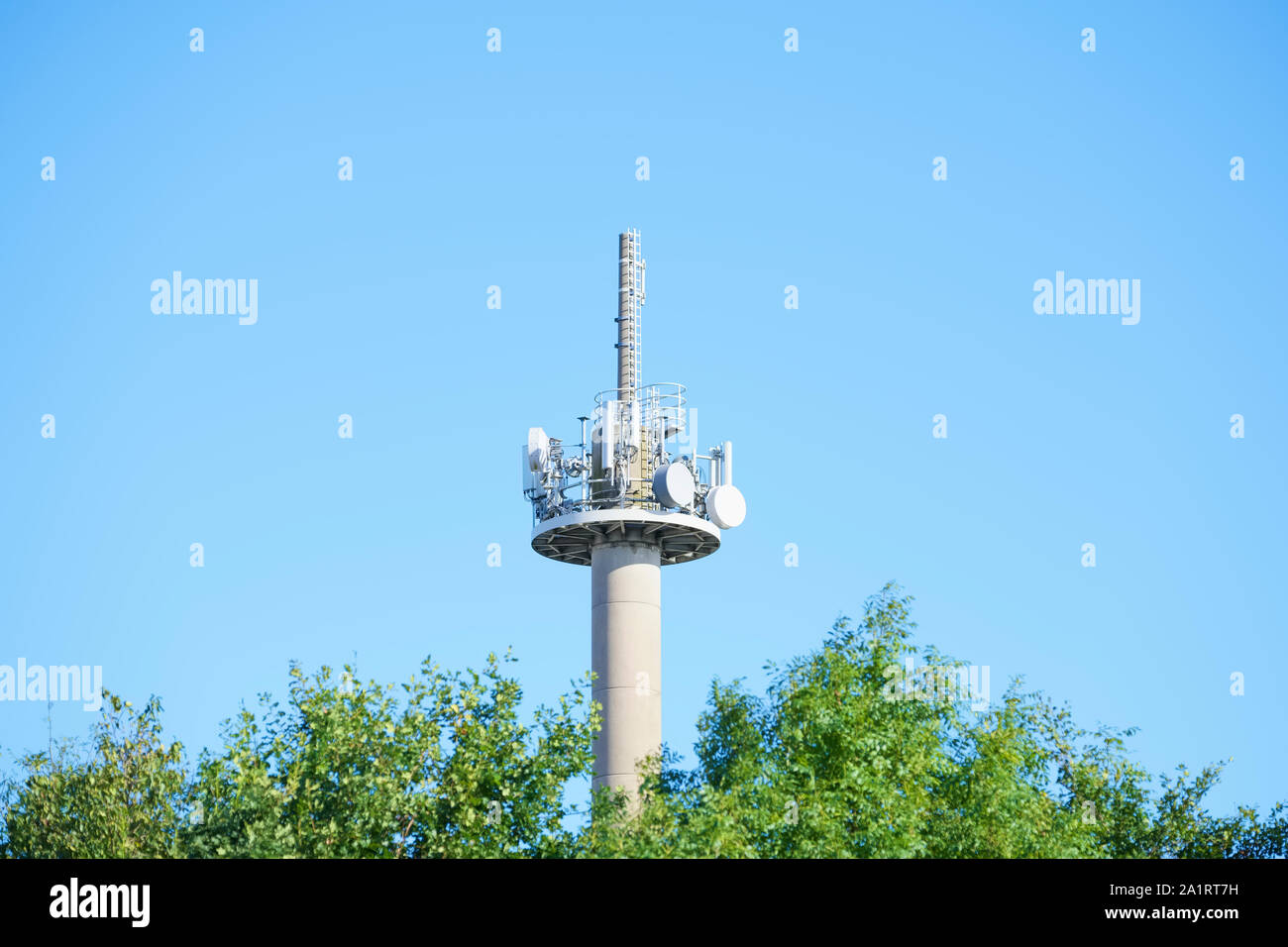 Satellite dish tower hi-res stock photography and images - Alamy