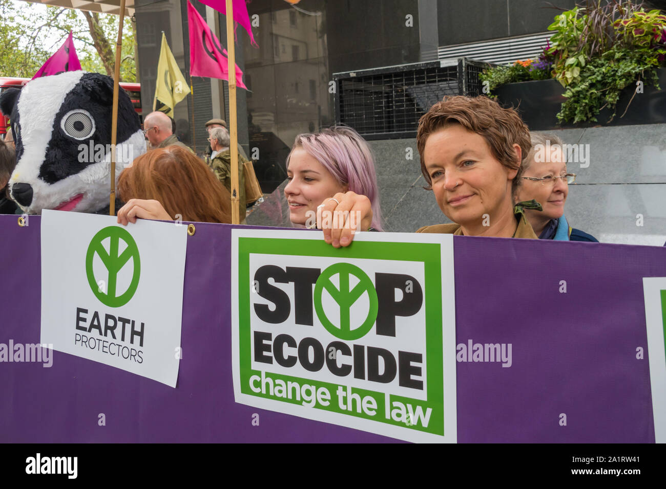 Hs2 protest woods hi-res stock photography and images - Alamy