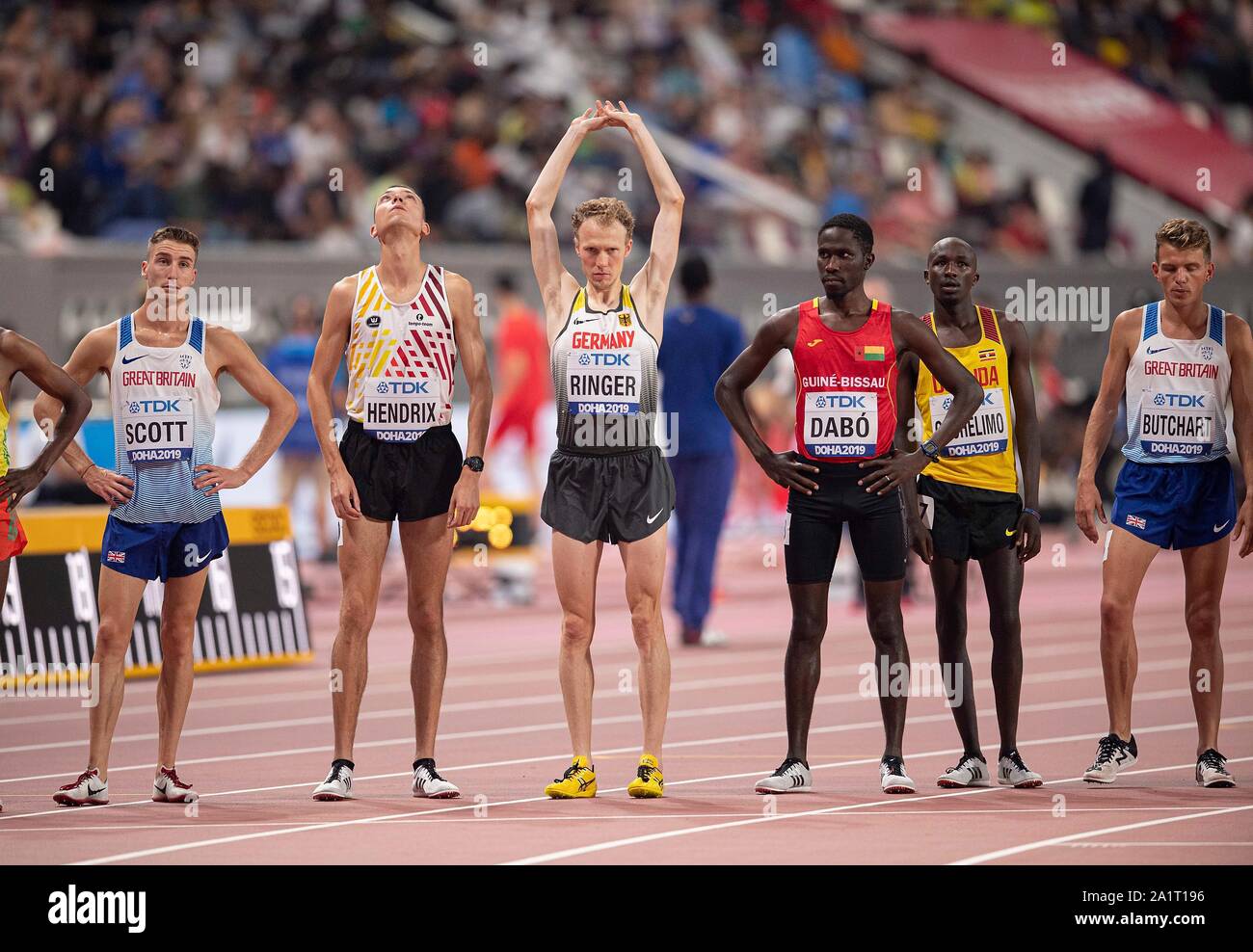 Start athletics track 5000 hi-res stock photography and images - Alamy