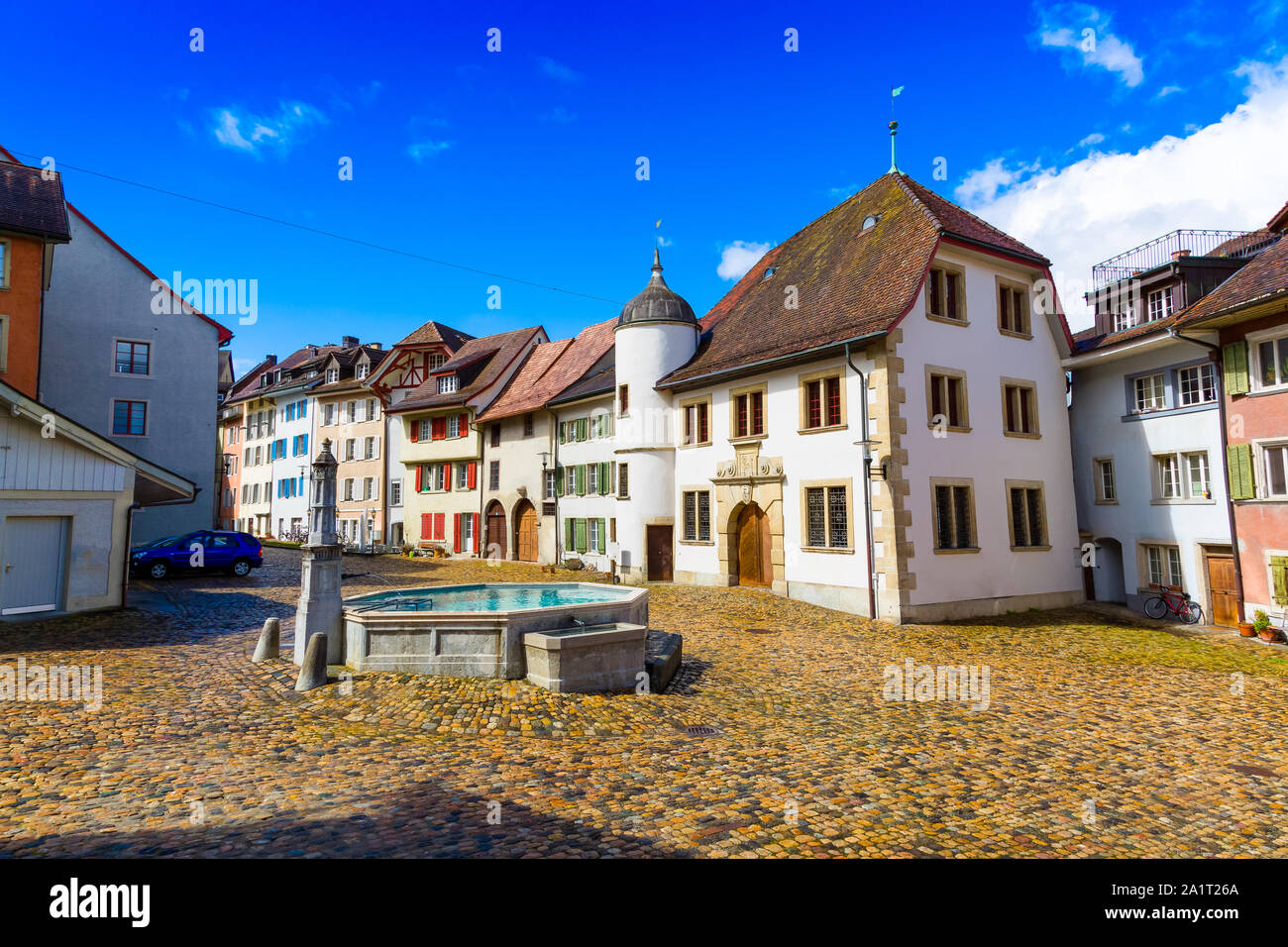 Swiss medieval building hi-res stock photography and images - Alamy