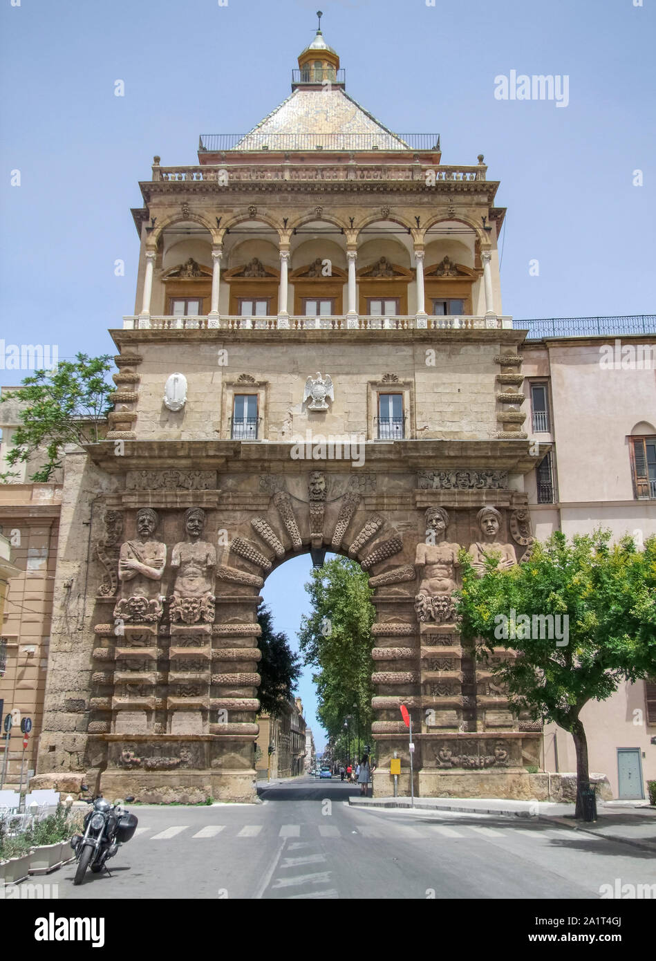 city view of Palermo in Sicily Stock Photo - Alamy