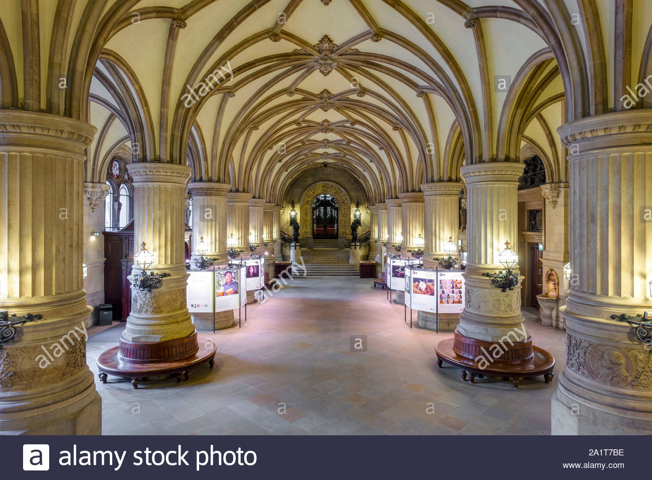 Inside Rathaus Town Hall Hamburg Stock Photos & Inside Rathaus Town ...