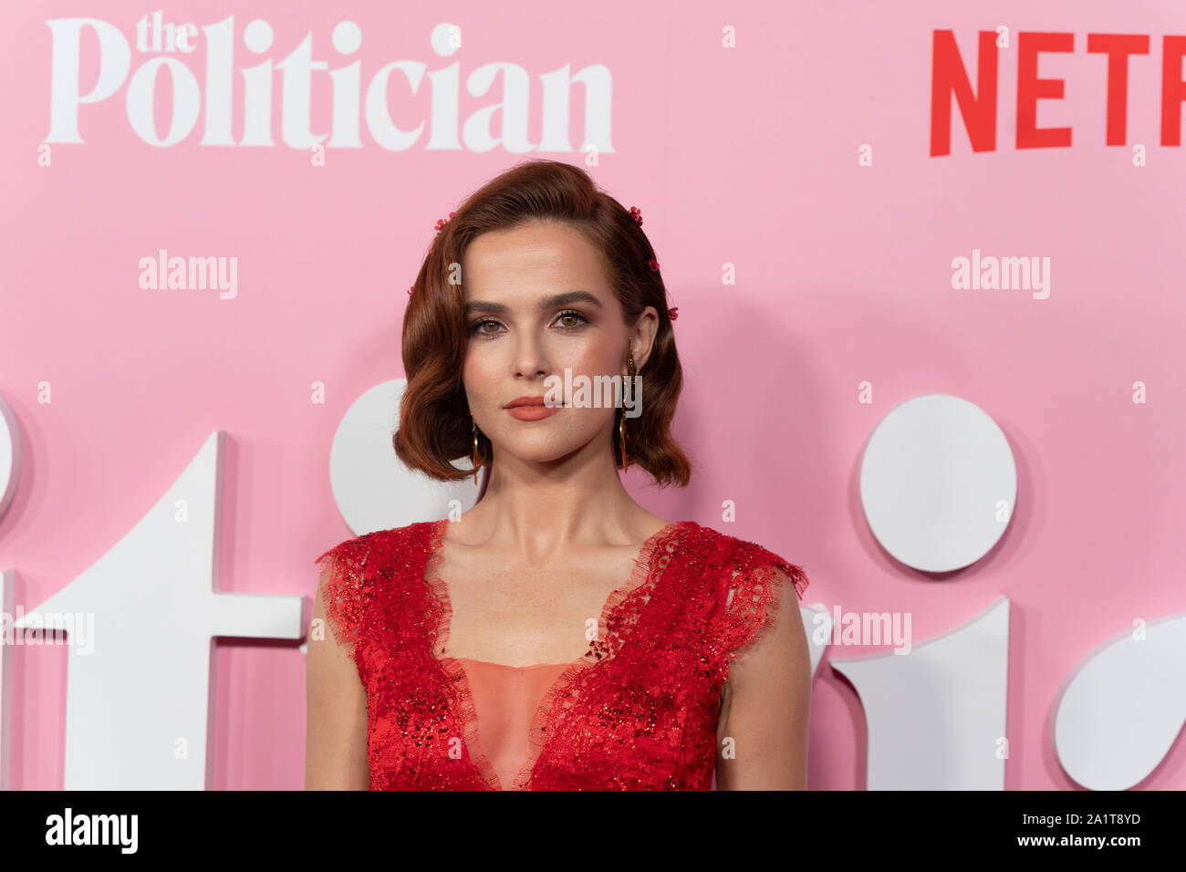 New York Ny September 26 Zoey Deutch Attends The Premiere Of