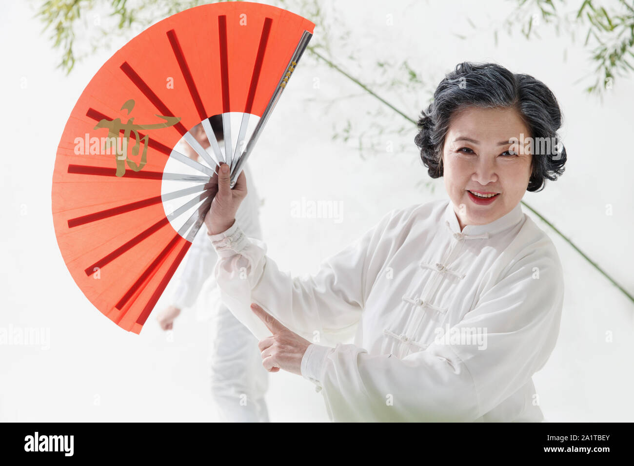 Old people dancing fan Stock Photo - Alamy
