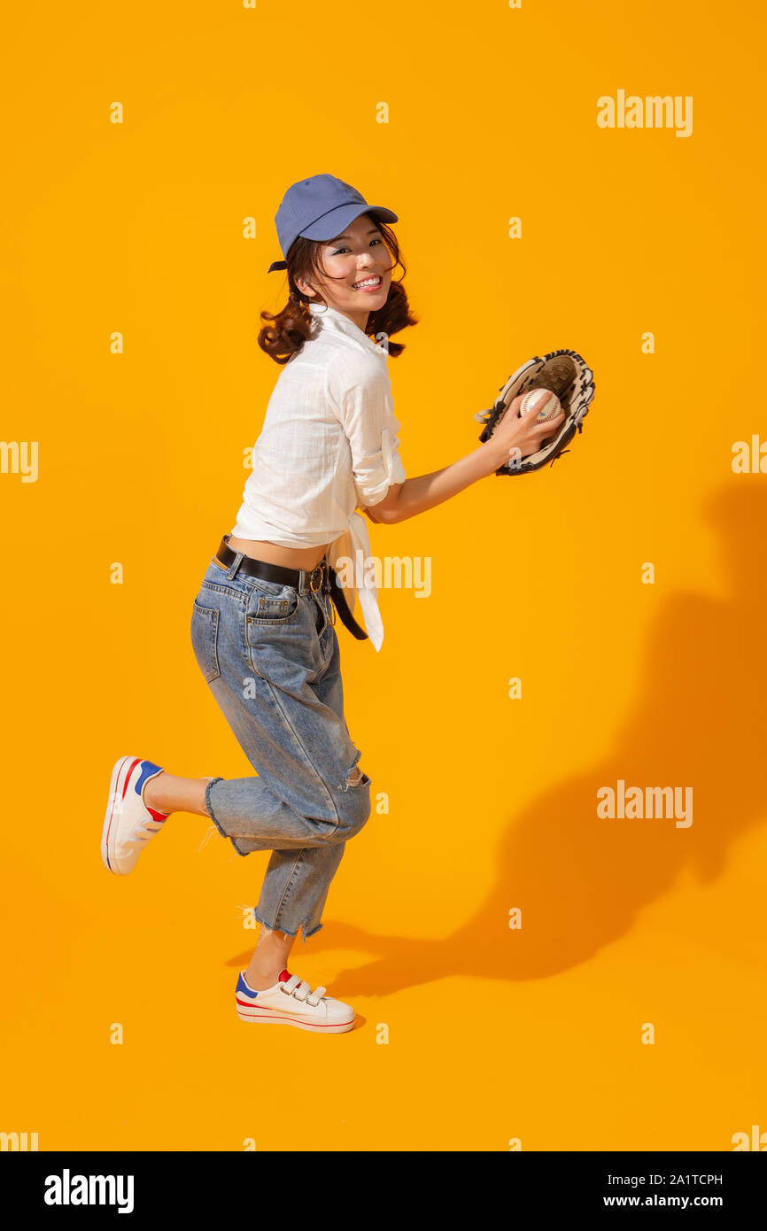 Vertical of baseball player hi-res stock photography and images - Alamy