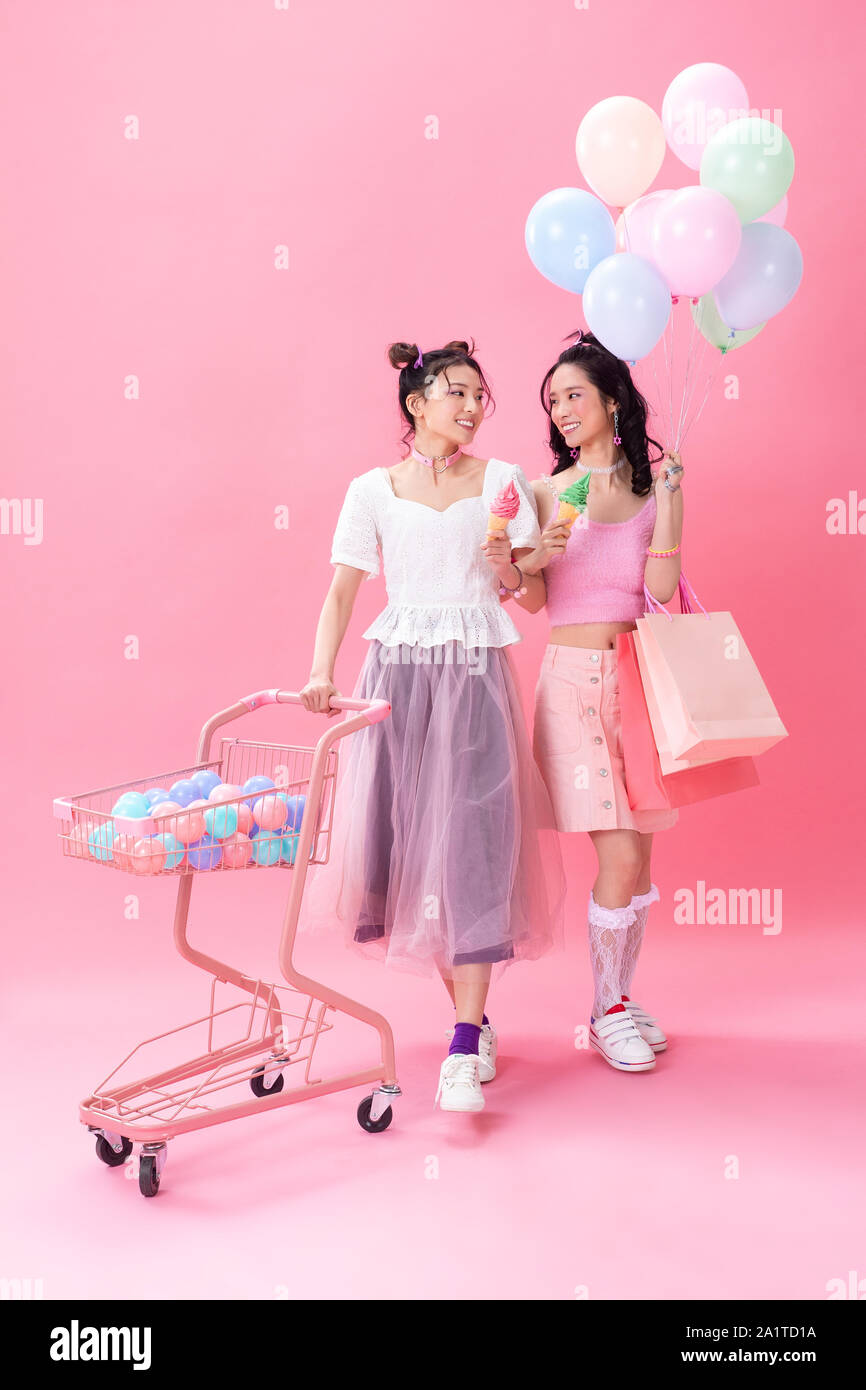 Happy girl shopping Stock Photo - Alamy