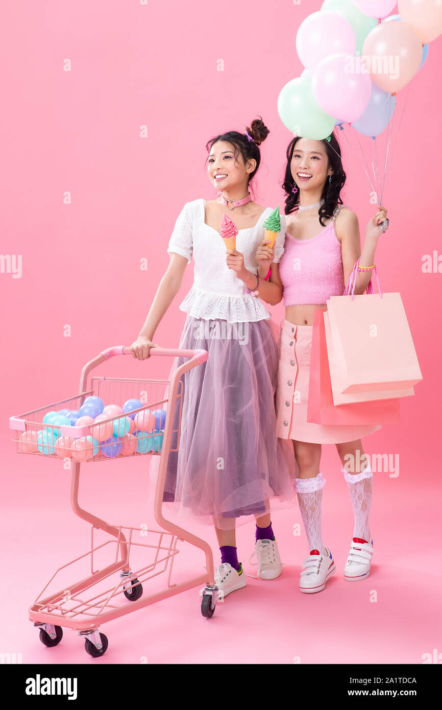 Happy girl shopping Stock Photo - Alamy