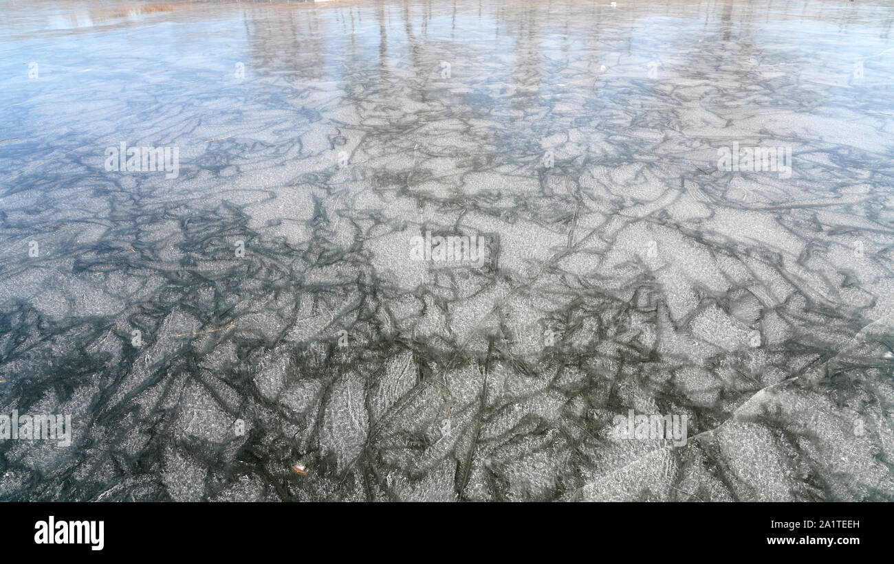 Float ice close up hi-res stock photography and images - Alamy