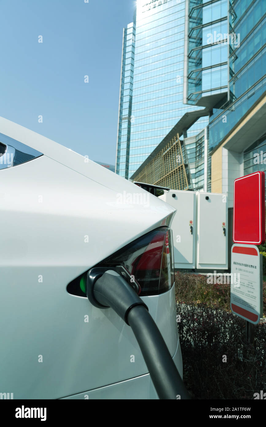 Electric car charging convenience hi-res stock photography and images ...