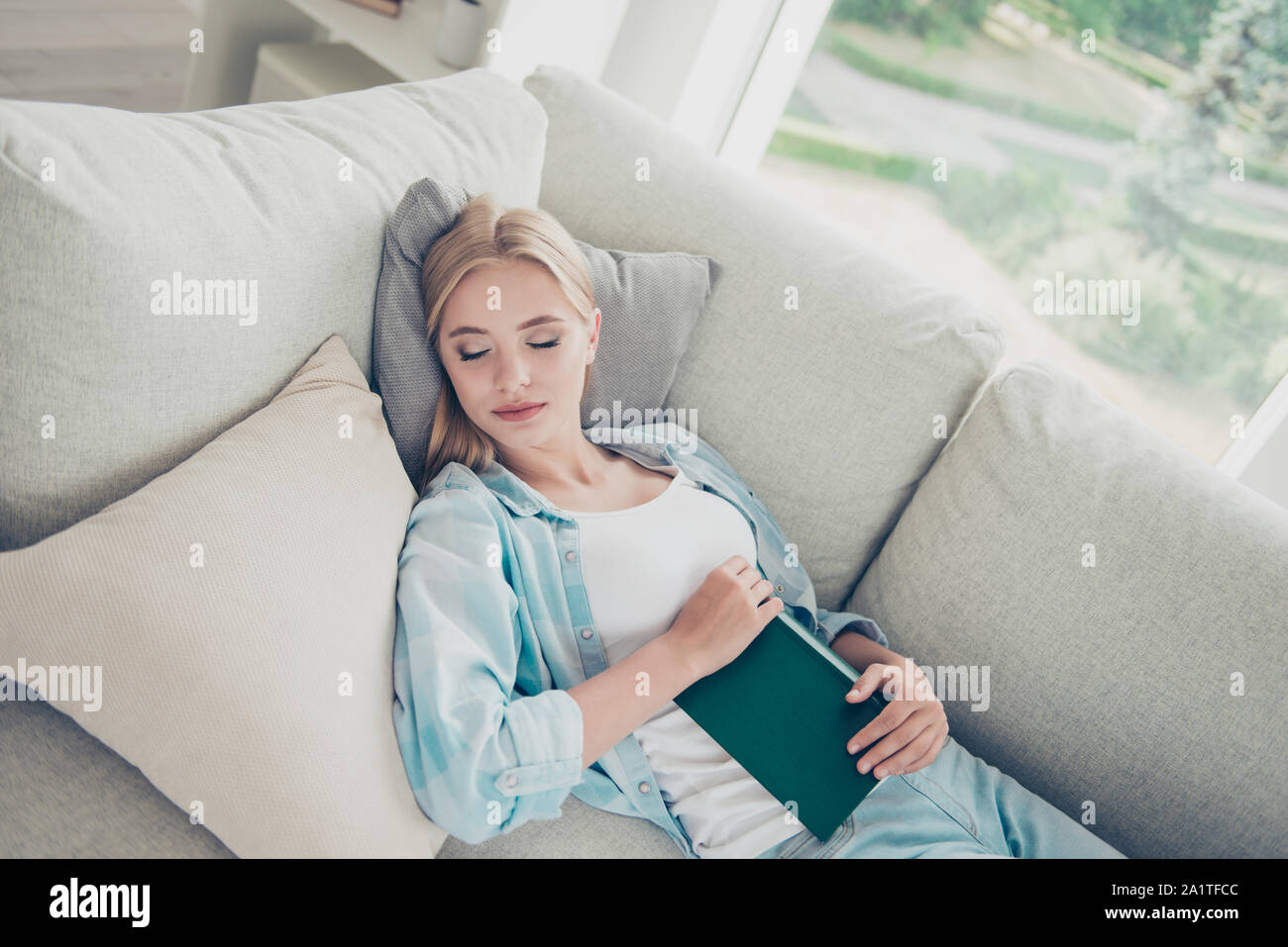 Prepare to pause hi-res stock photography and images - Alamy