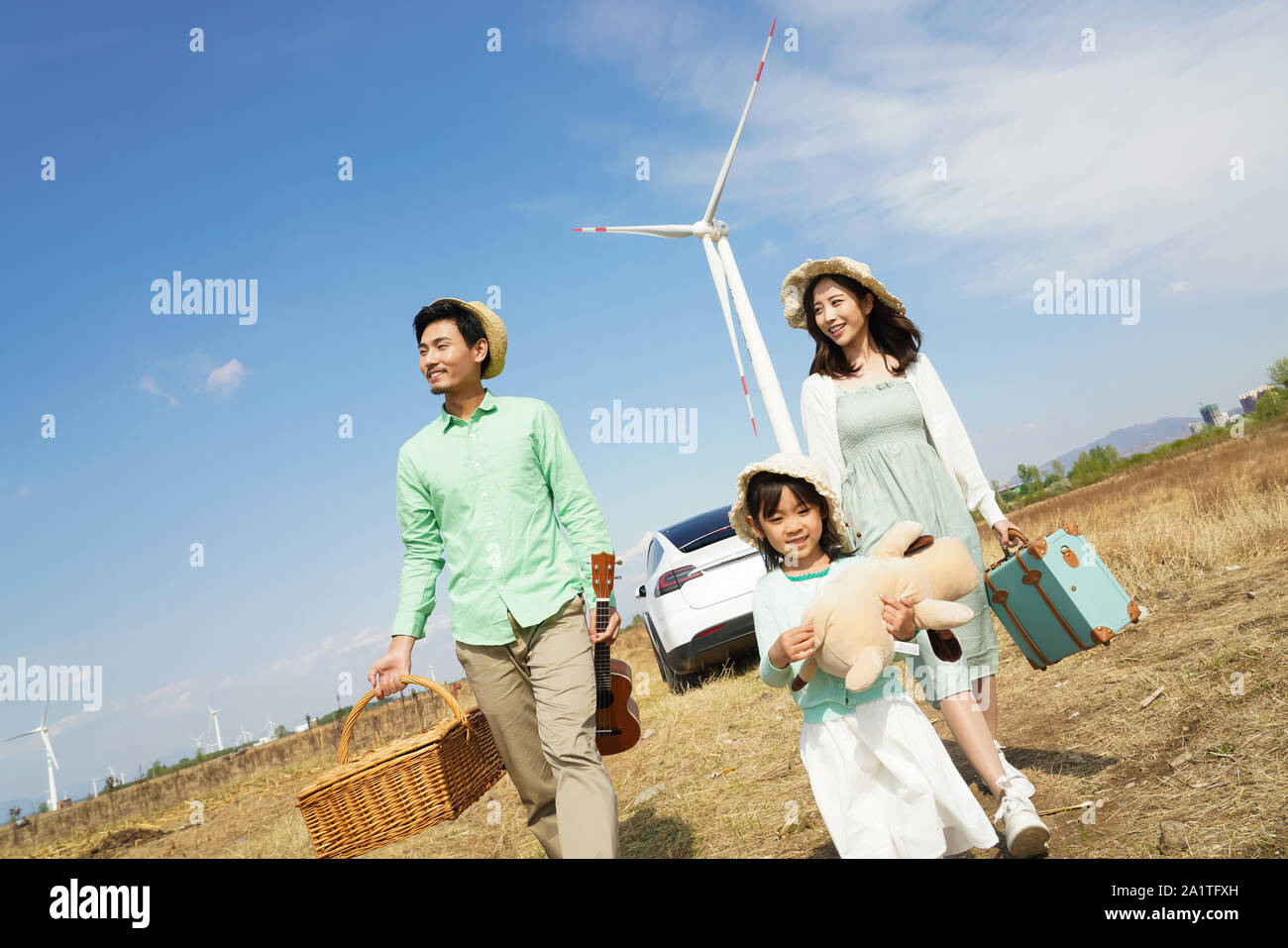 Happy family outdoor outing Stock Photo - Alamy