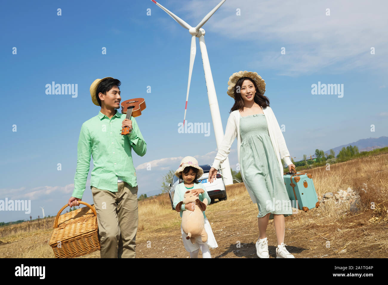 Happy family outdoor outing Stock Photo - Alamy