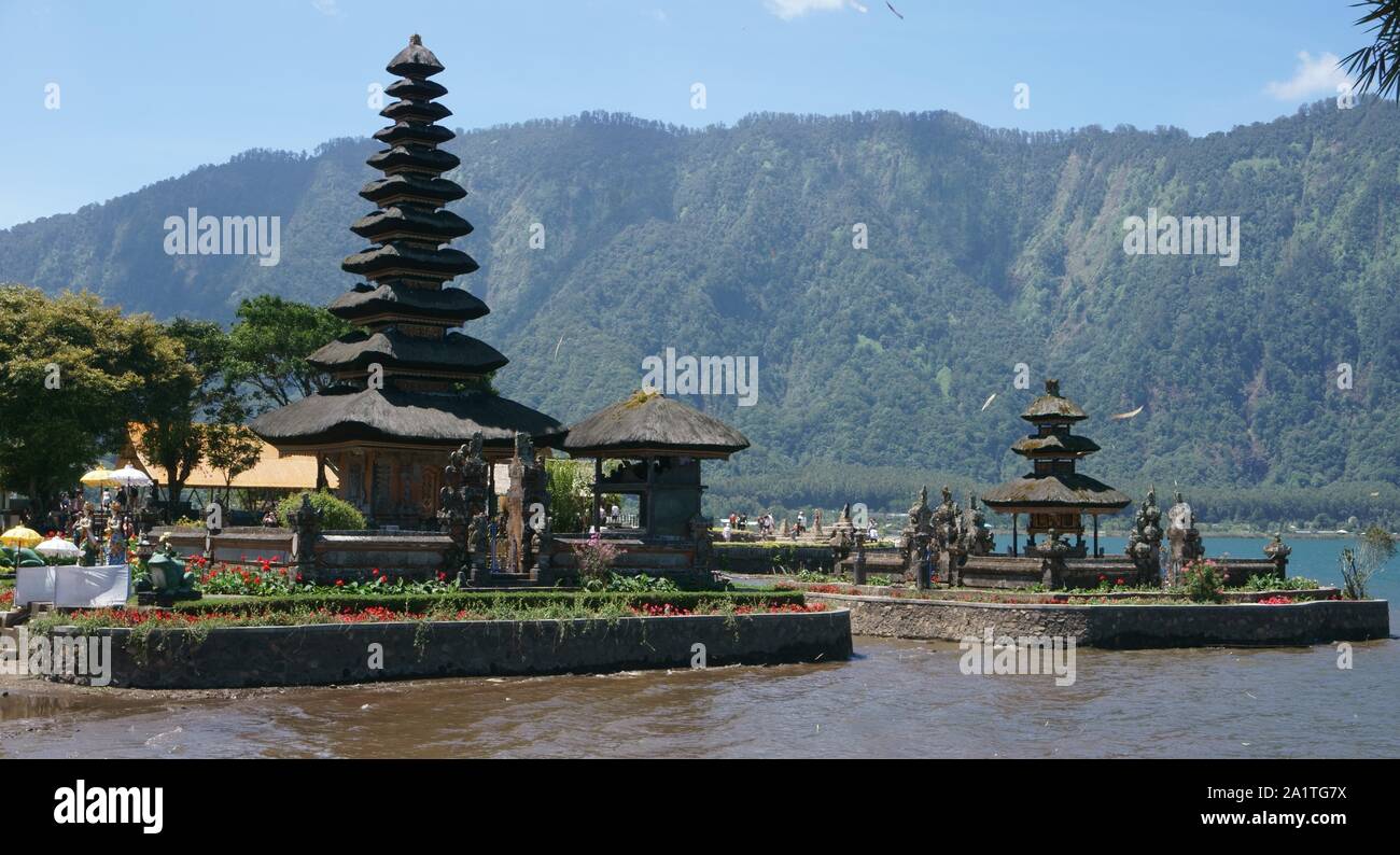 candi kuning lake belatan bali Stock Photo - Alamy