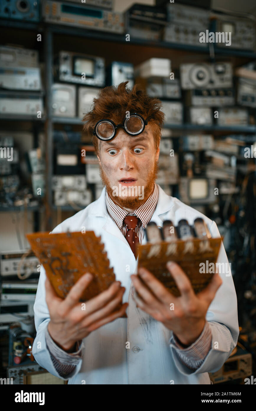 Electronic design engineer hi-res stock photography and images - Alamy