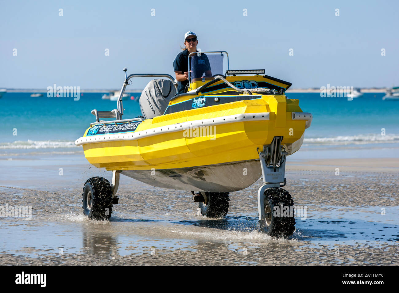 Driving along a beach hi-res stock photography and images - Alamy