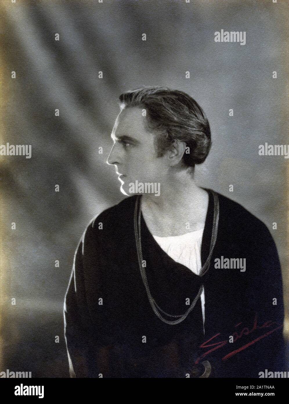 Hamlet theatre production hi-res stock photography and images - Alamy