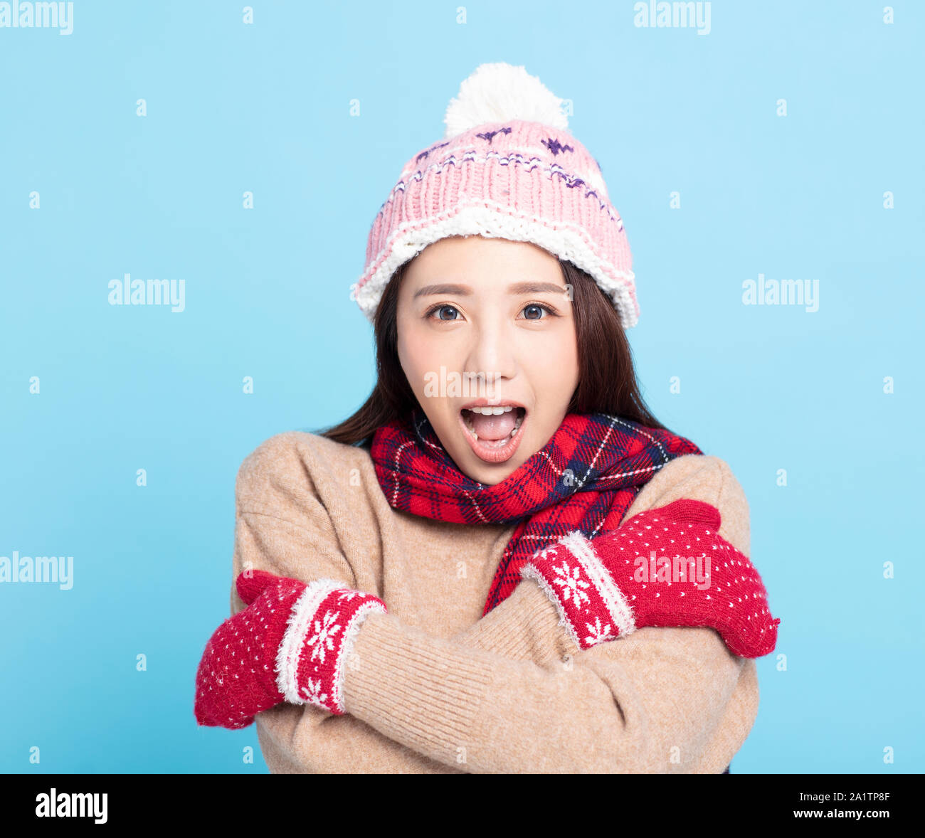 Beautiful asian woman winter hi-res stock photography and images - Alamy