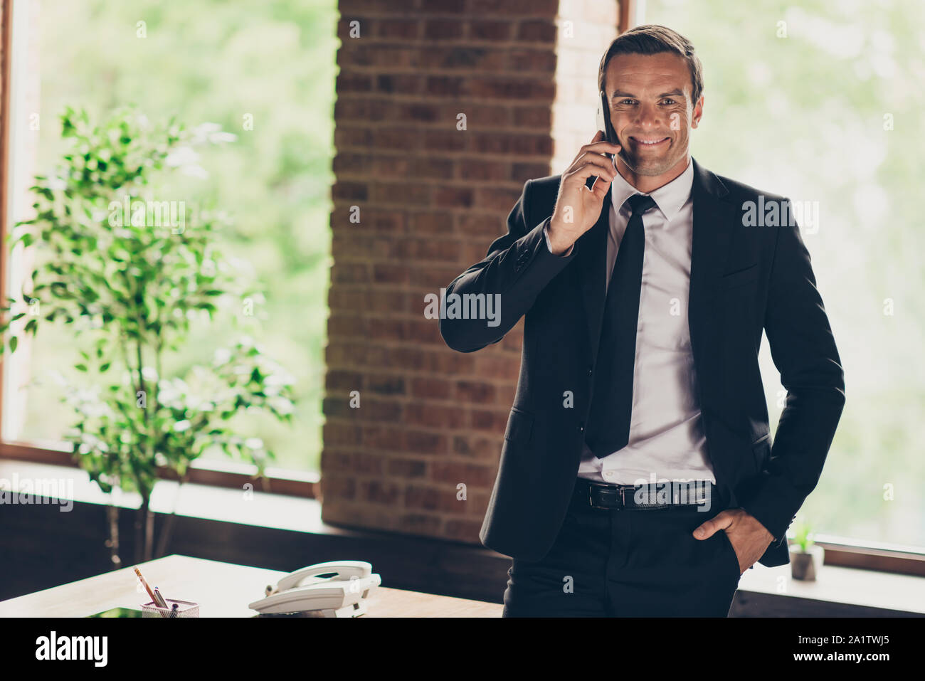 Shark smart hi-res stock photography and images - Alamy