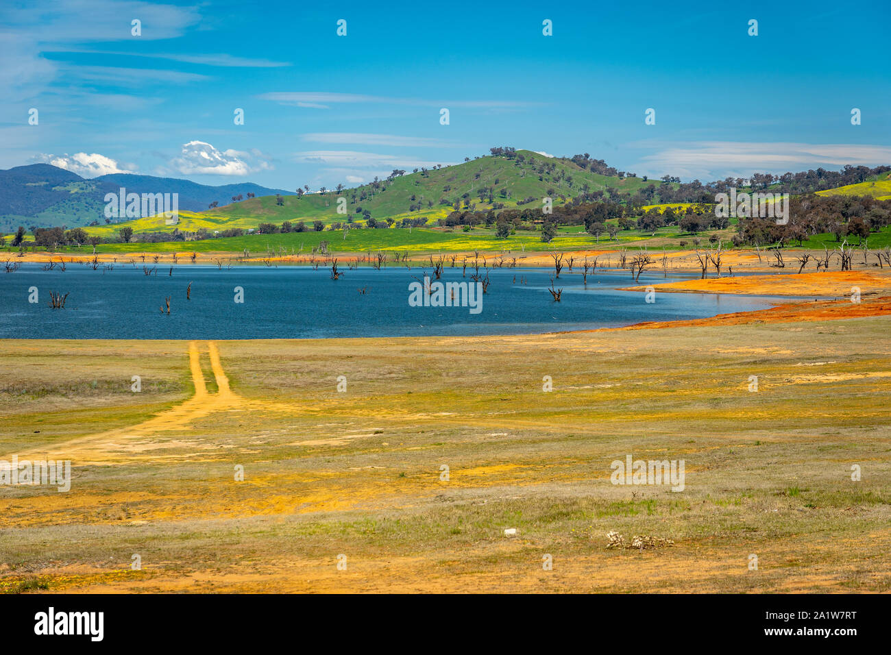 Hume lake lookout in rural Victoria, Australia Stock Photo - Alamy